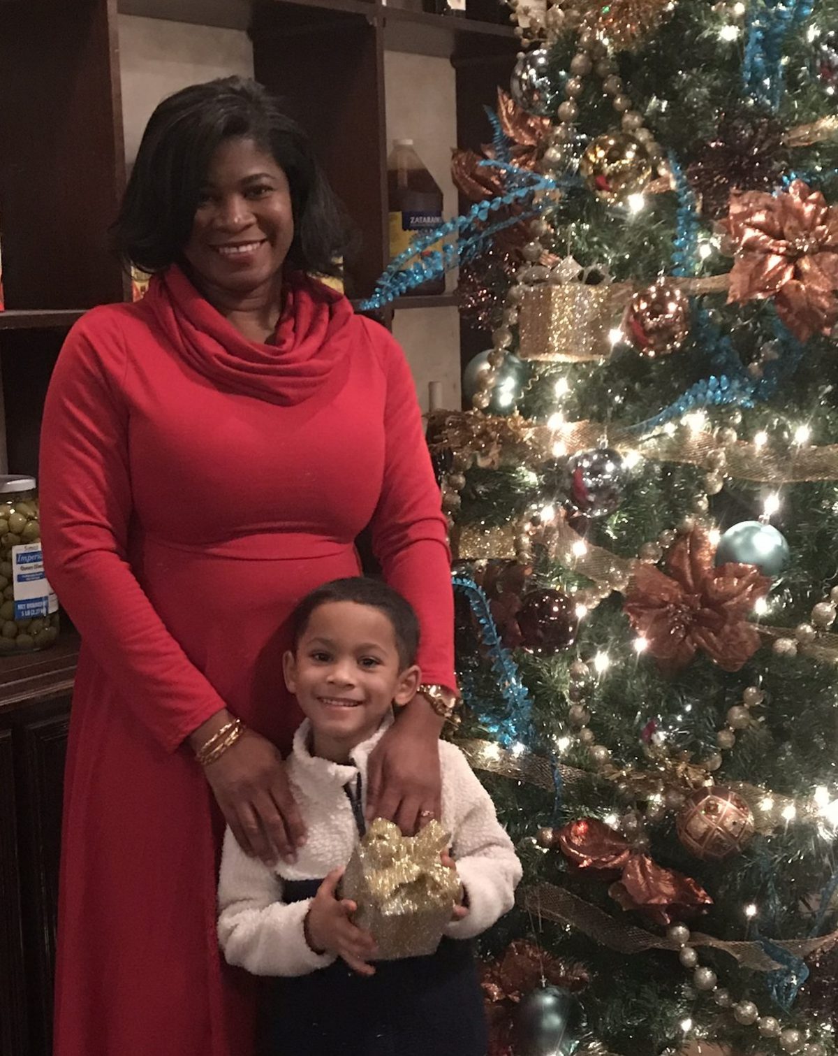 Shernell Aljuboori — Spondivits Food & Spirits